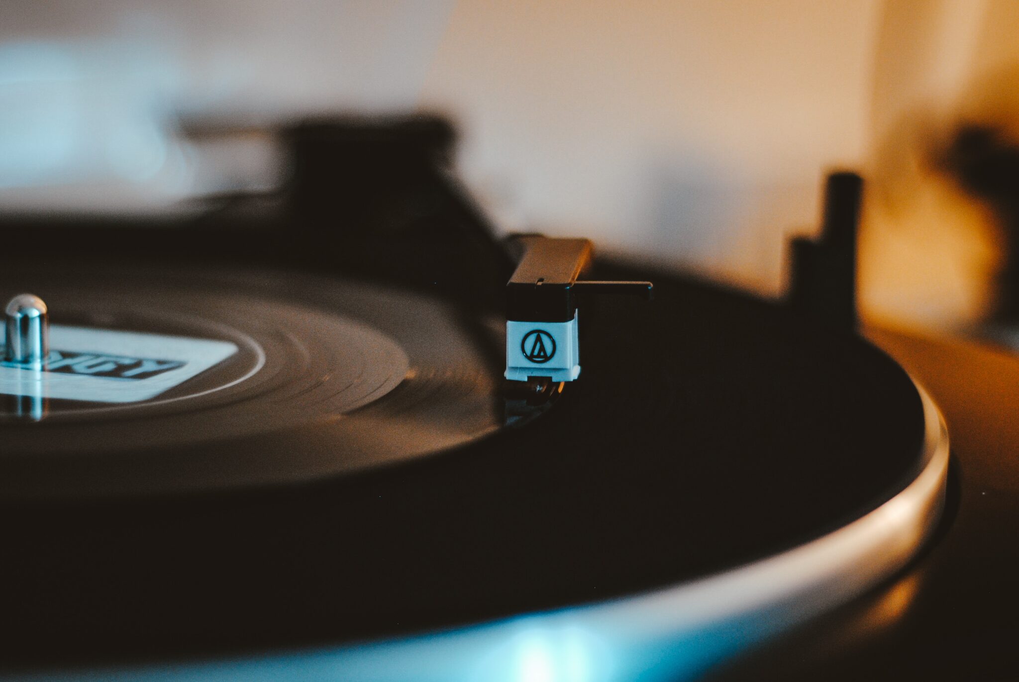 Must-Have Modern Record Players - Home & Texture