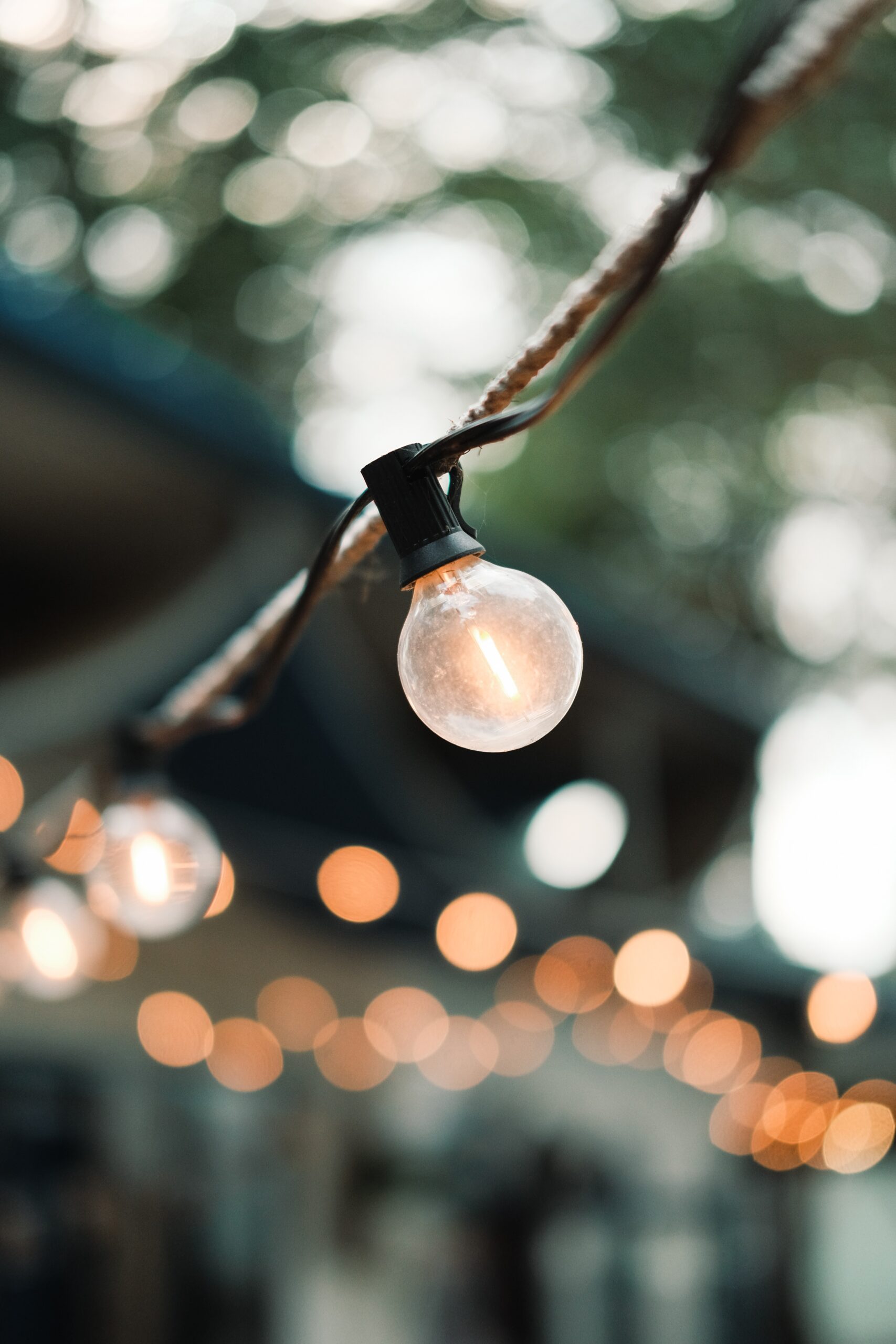 Outdoor Lighting Ideas to Set the Mood In Your Backyard