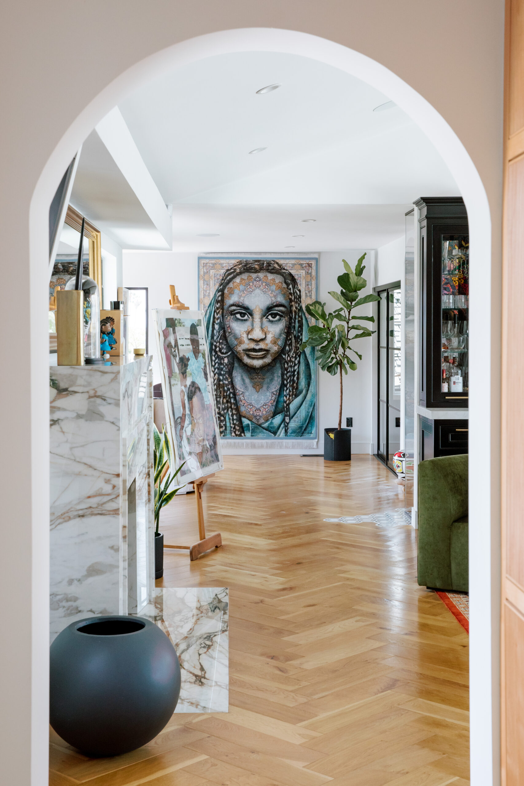 House Tours: Artists' Work In Ayesha Selden's Home - Home & Texture