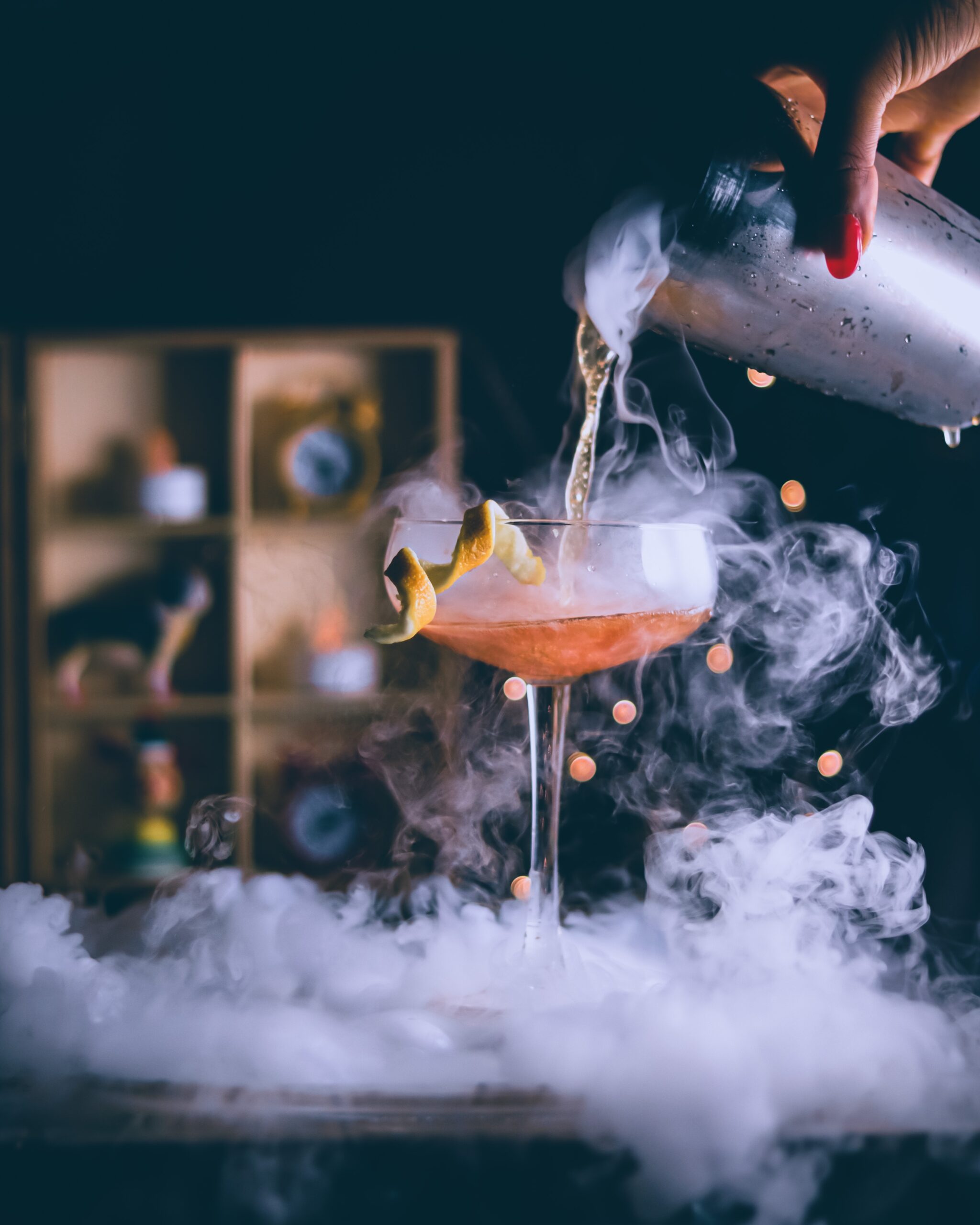 Here's How Create the Perfect Home Bar - Home & Texture