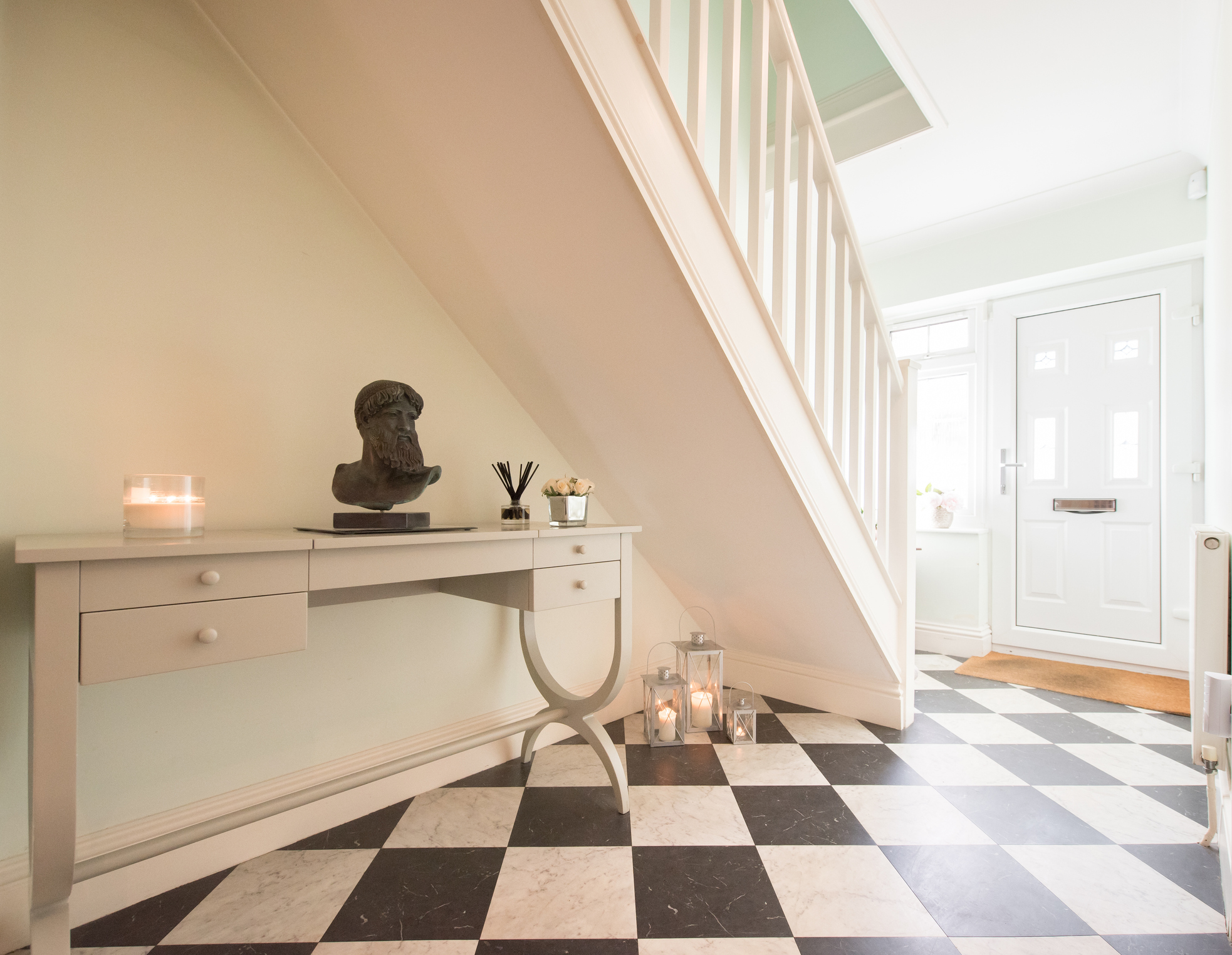 6 Checkerboard Decor Pieces You Need - Home & Texture