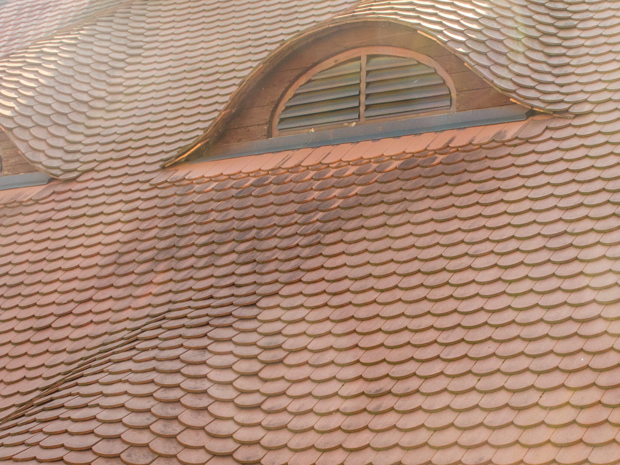 How To Incorporate Scalloped Design in Your Home - Home & Texture