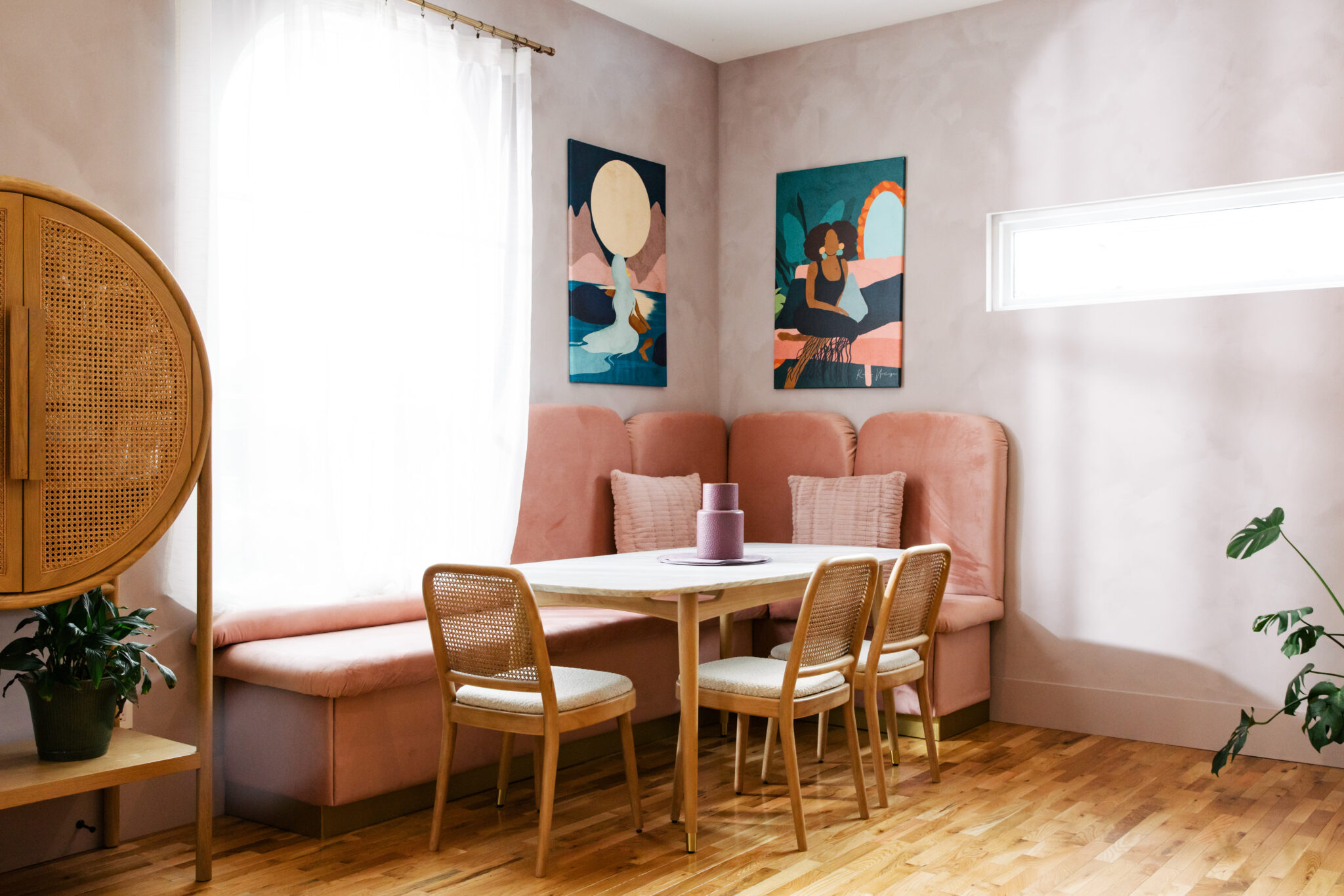 How to Create Your Own DIY Breakfast Nook like René Daniella - Home ...