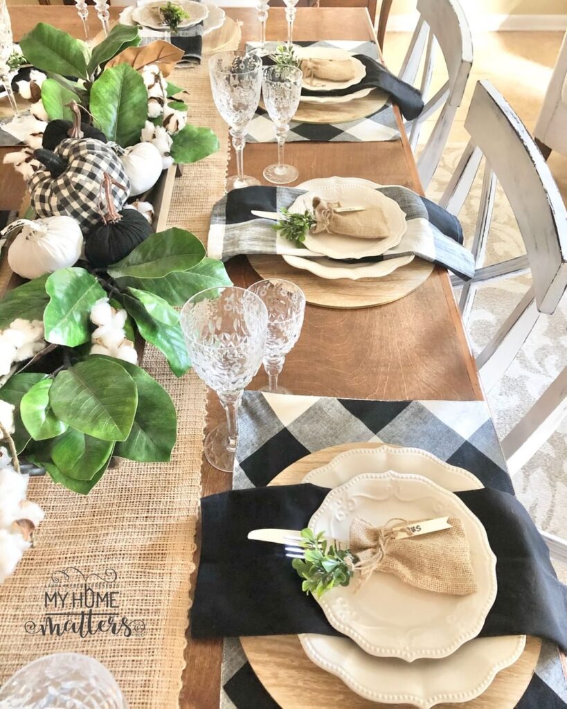 Holiday Place Setting Ideas To Impress Your Guests - Home & Texture