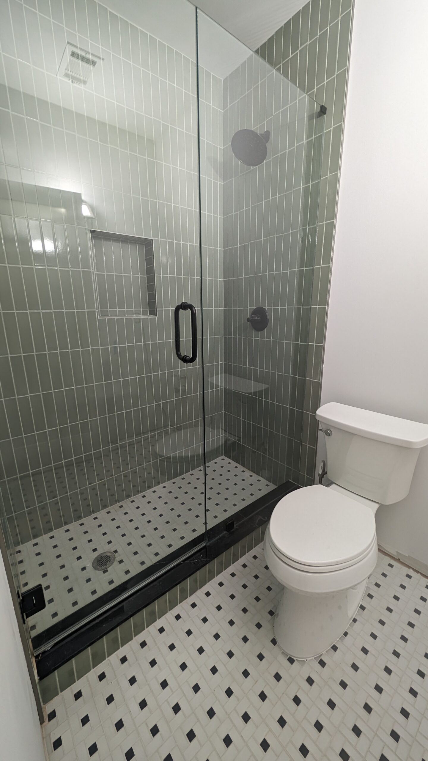 Why Lauren Chose to Leave Her Bathroom Renovation to the Pros - Home ...