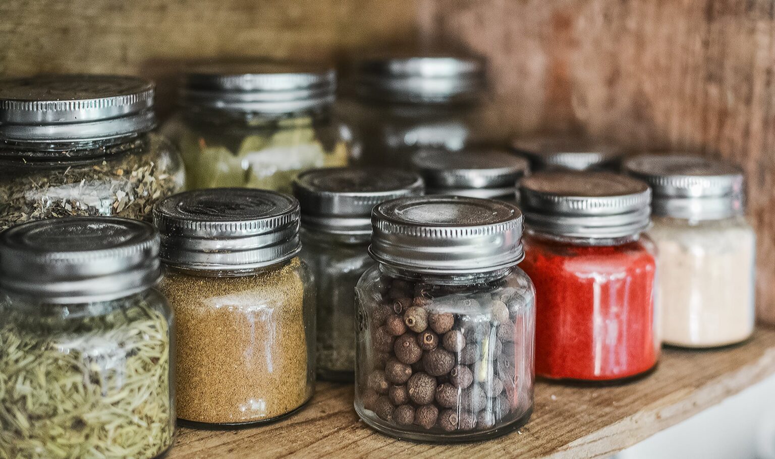 Reasons Why You Should Ditch the Plastic Tupperware for Glass - Home ...
