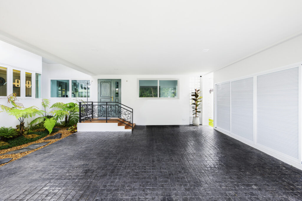 Which Flooring Option Is Right for Your Garage? - Home & Texture
