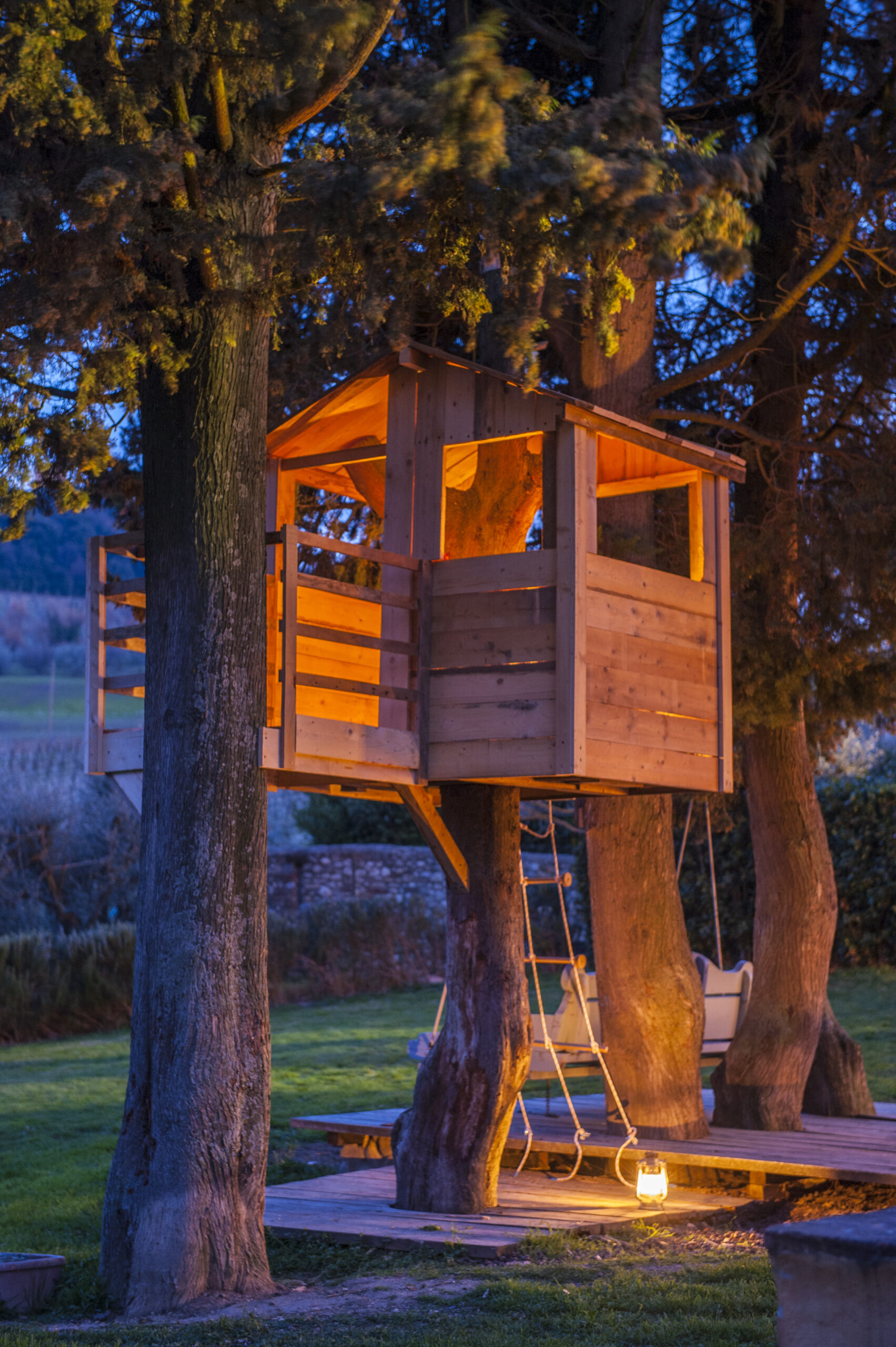 What You Should Know Before Building a Treehouse - Home & Texture