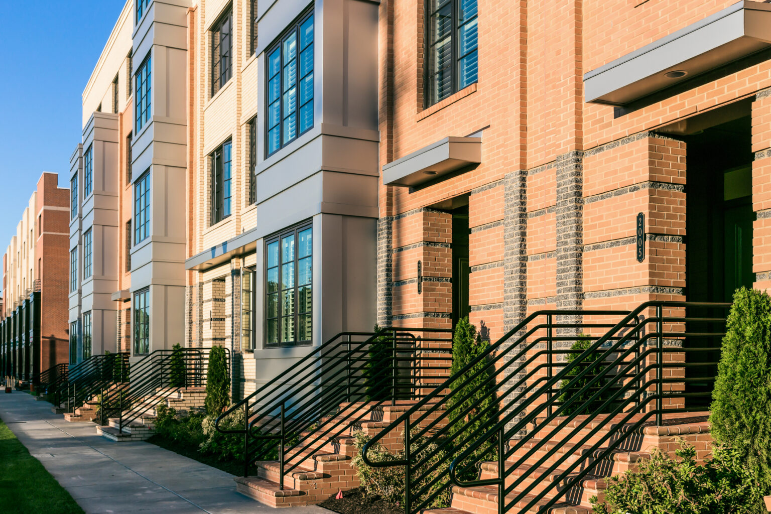 Townhouses vs. Single Family Homes: Which Is Right for You? - Home ...