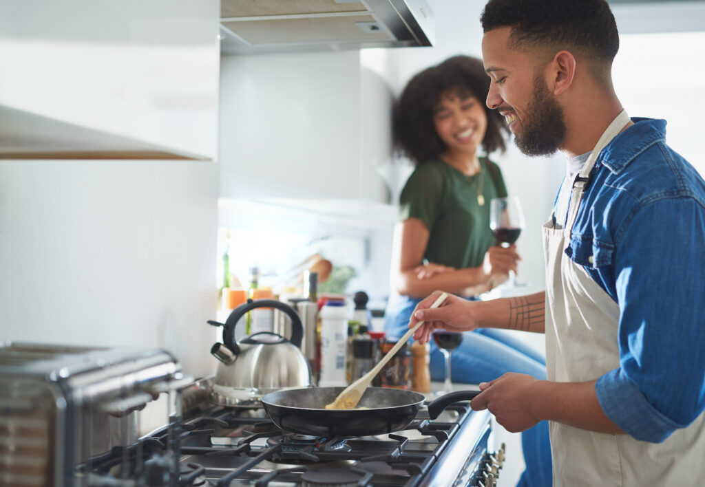 How To Put Out a Grease Fire, Plus What Not To Do - Home & Texture