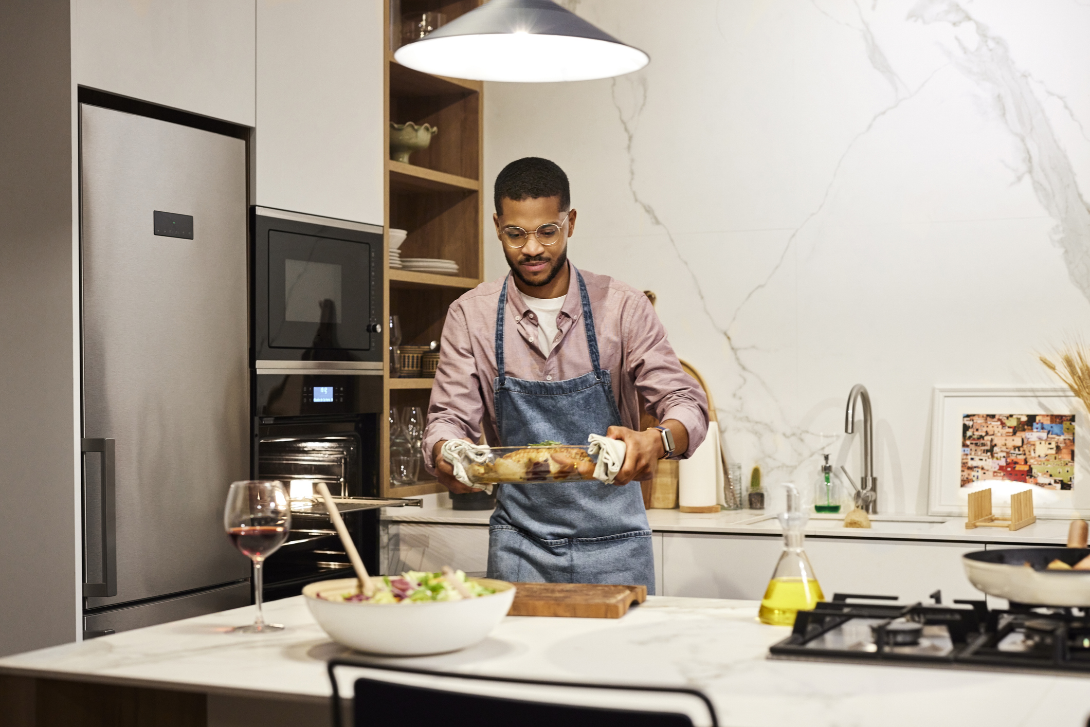 How To Put Out a Grease Fire, Plus What Not To Do - Home & Texture