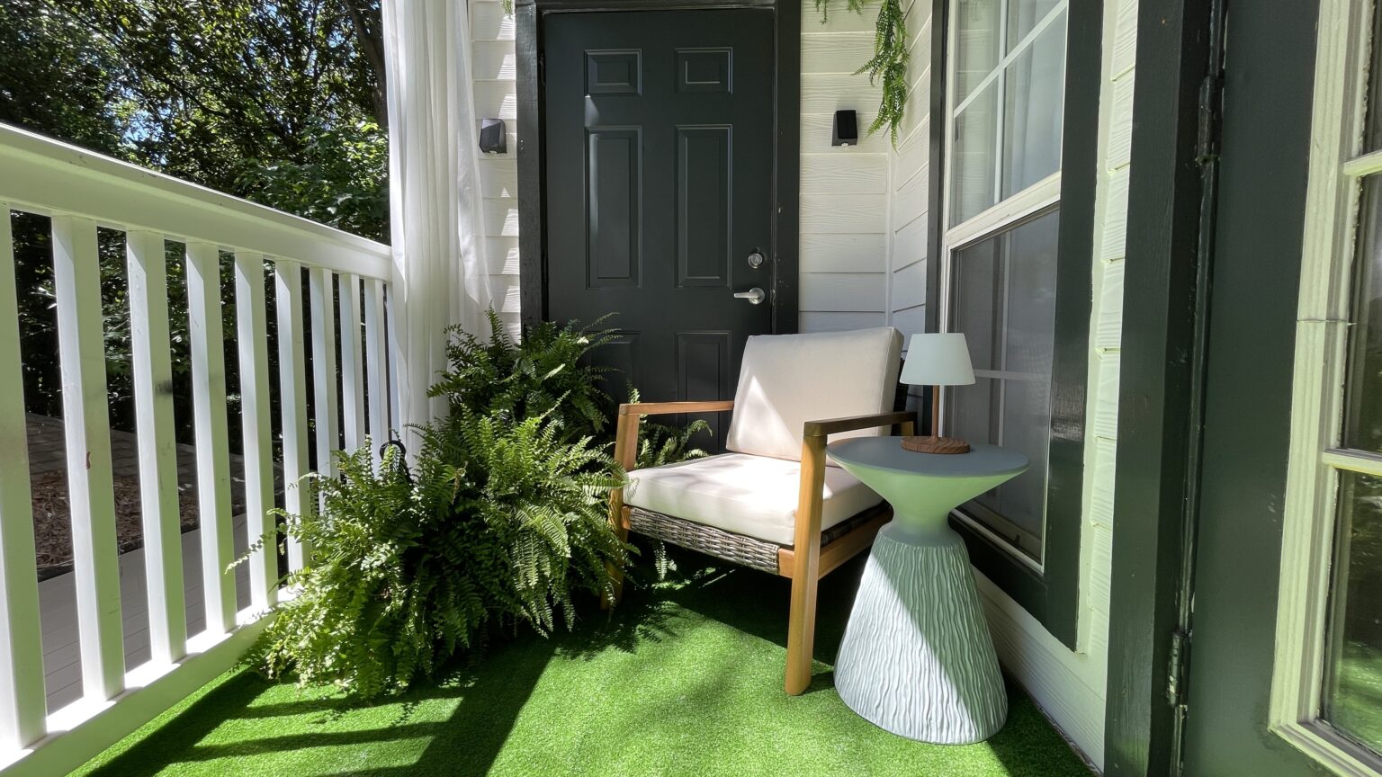 This Jaw Dropping Garden Ceiling Balcony Is Turning Heads - Home & Texture