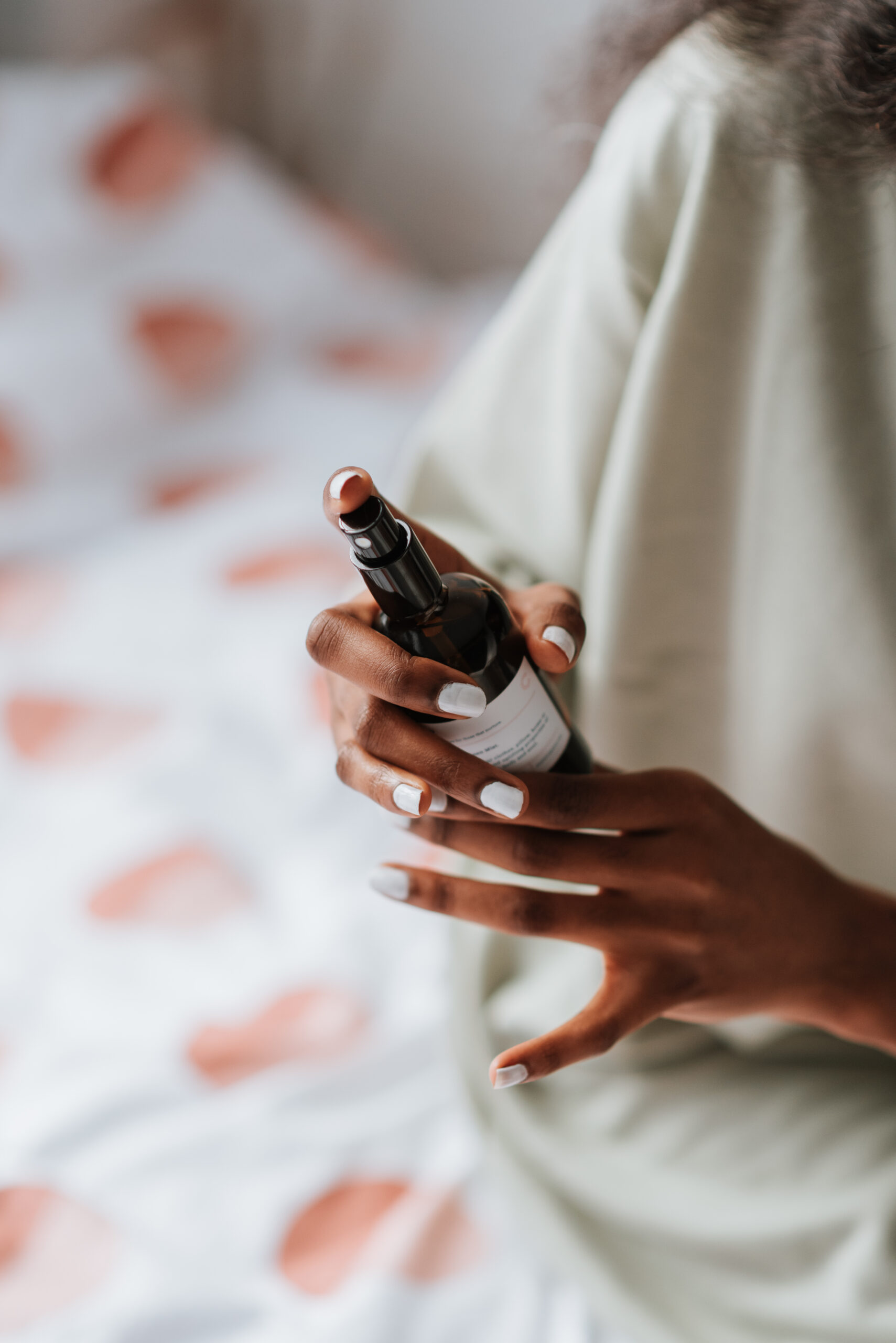 Linen Spray: Where and How To Use It At Home - Home & Texture