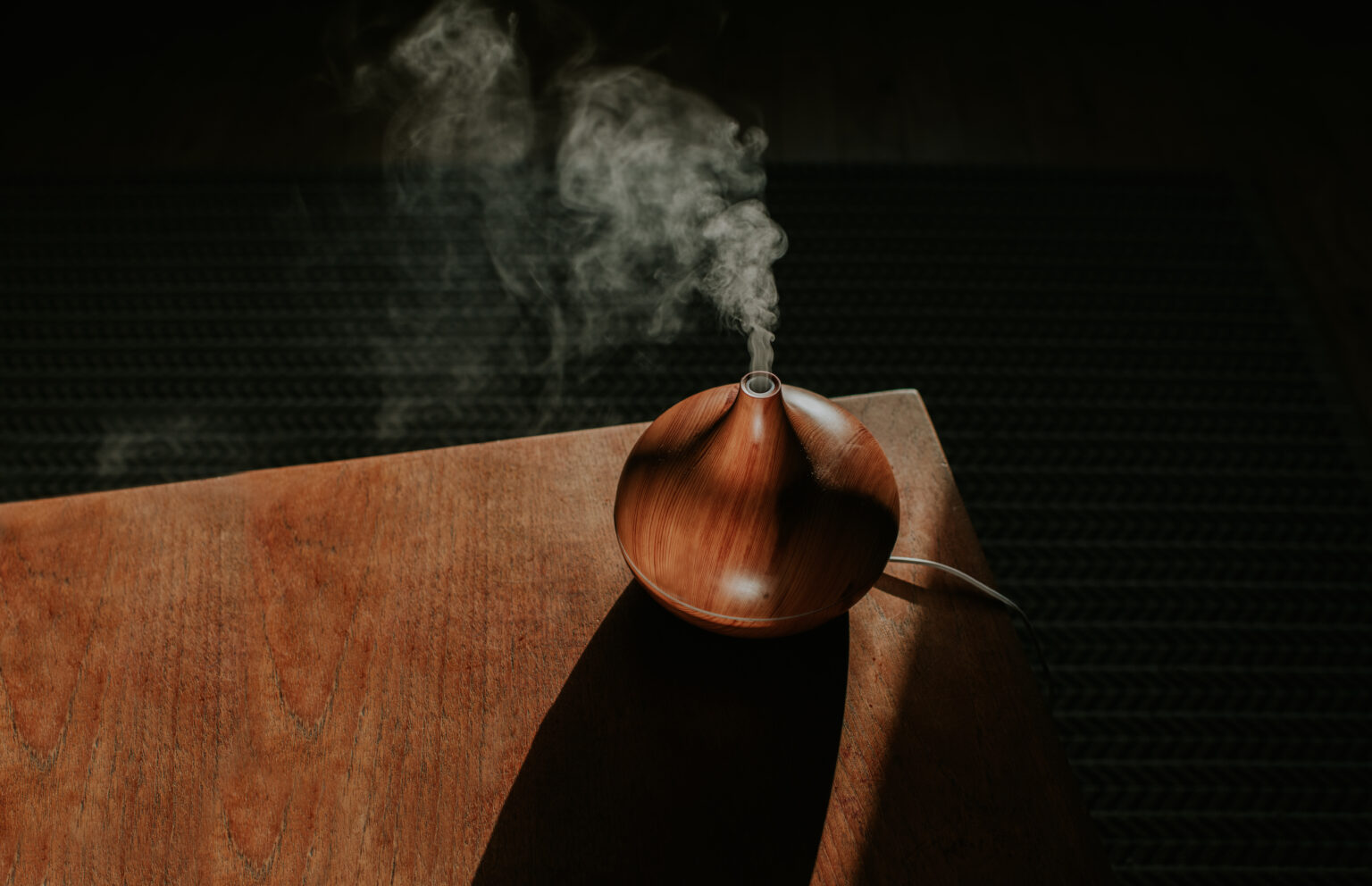 Blissful Aromatherapy Scents to Make Your Home Extra Cozy - Home & Texture
