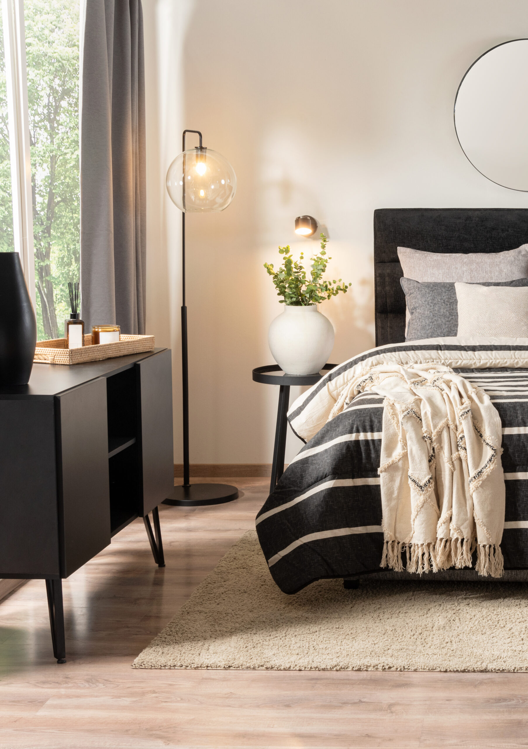 5 Best and Must-Have Blankets You Need For Fall 2024 - Home & Texture