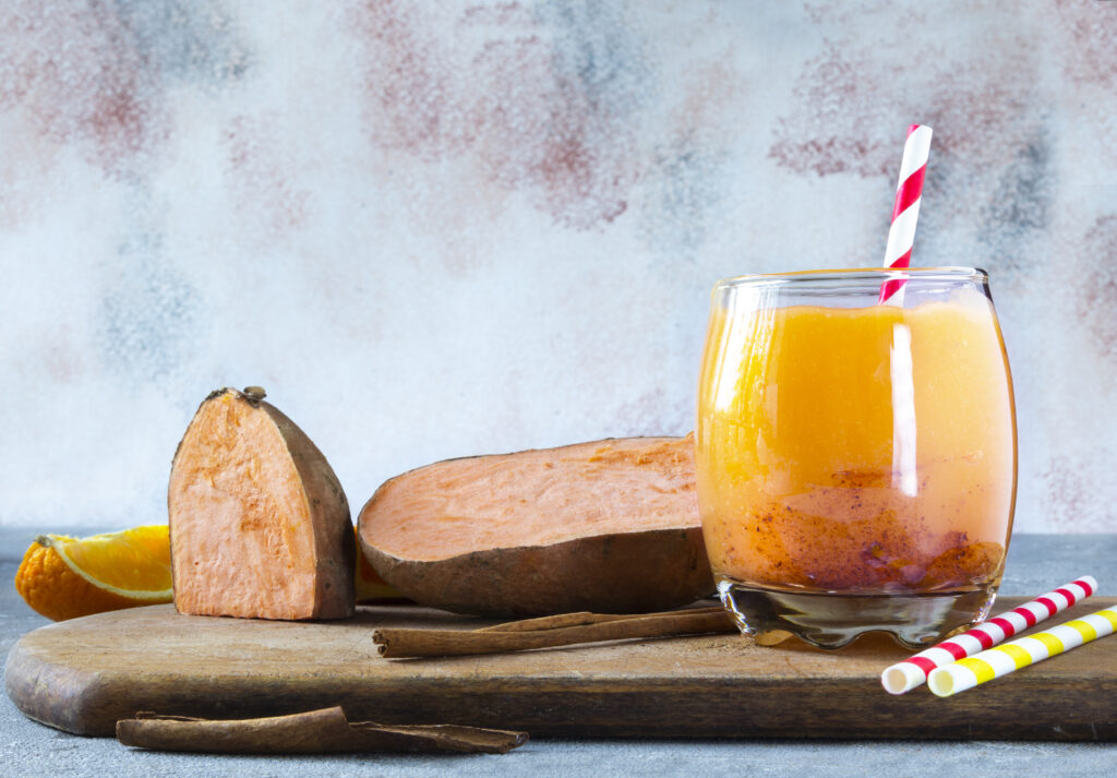 Fall Smoothie Recipes For a Cozy Morning