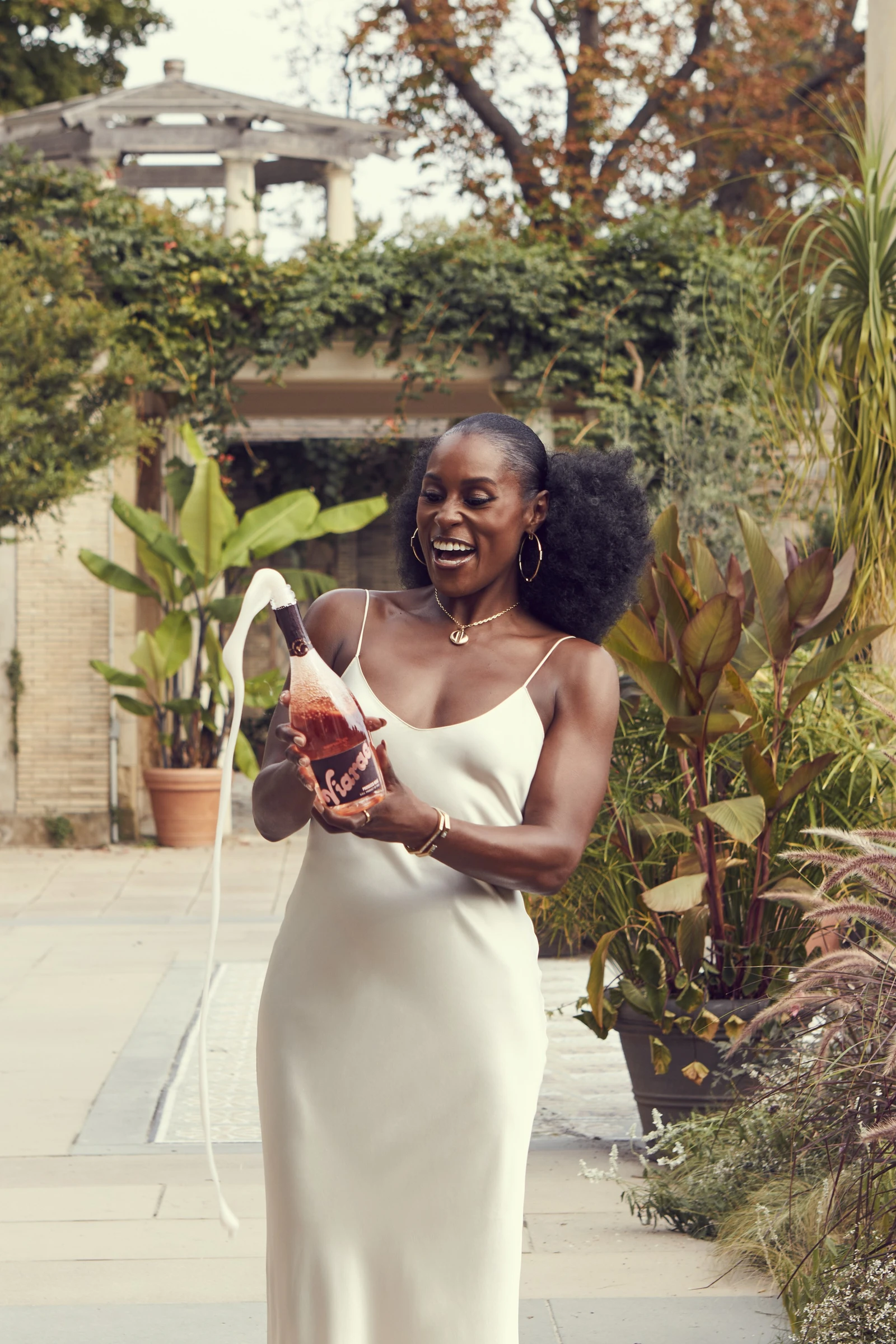 Make Your Moments Blush With Viarae's New Prosecco Rosé - Home & Texture