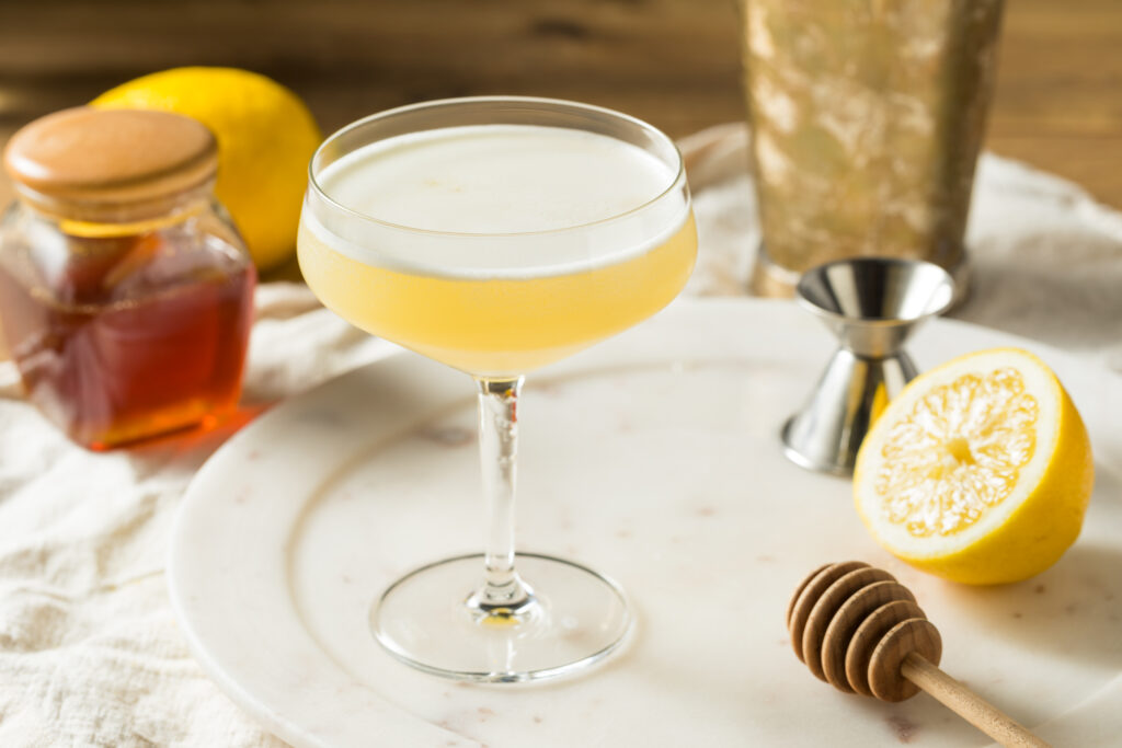 5 Gin Cocktails for Newbies & Connoisseurs - Home & Texture