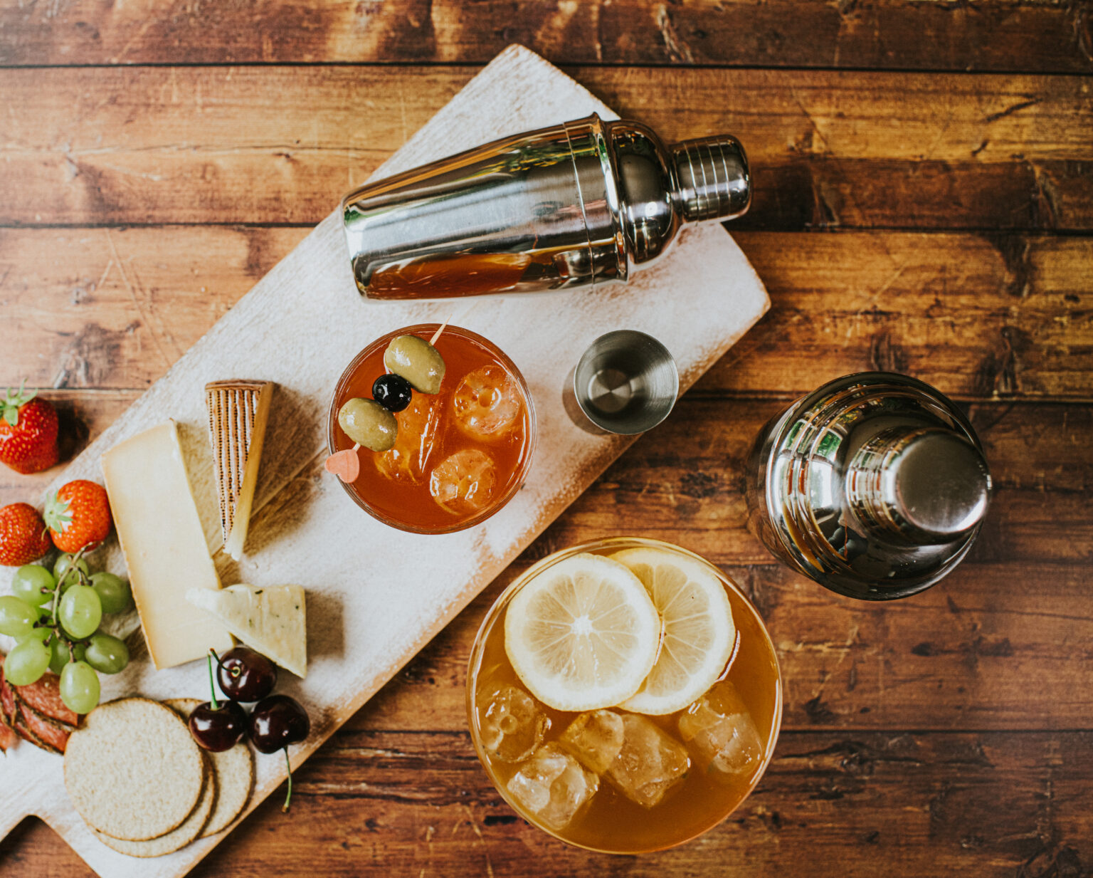 5 Steps to Batching Cocktails Properly - Home & Texture