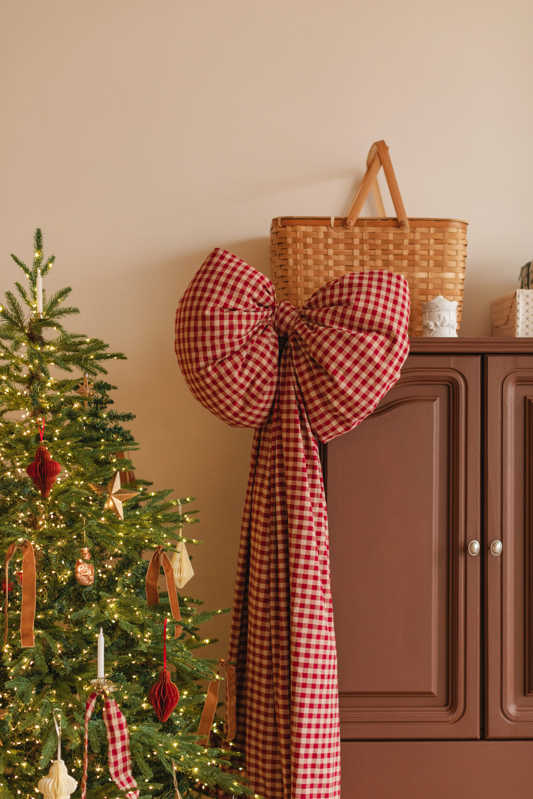 Ribbons and Bows Are Taking Over Holiday Decor This Year - Home & Texture