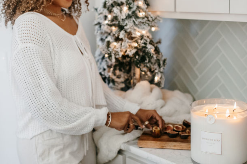 This Extra Large Candle is 20 Pounds and 300 Ounces - Home & Texture