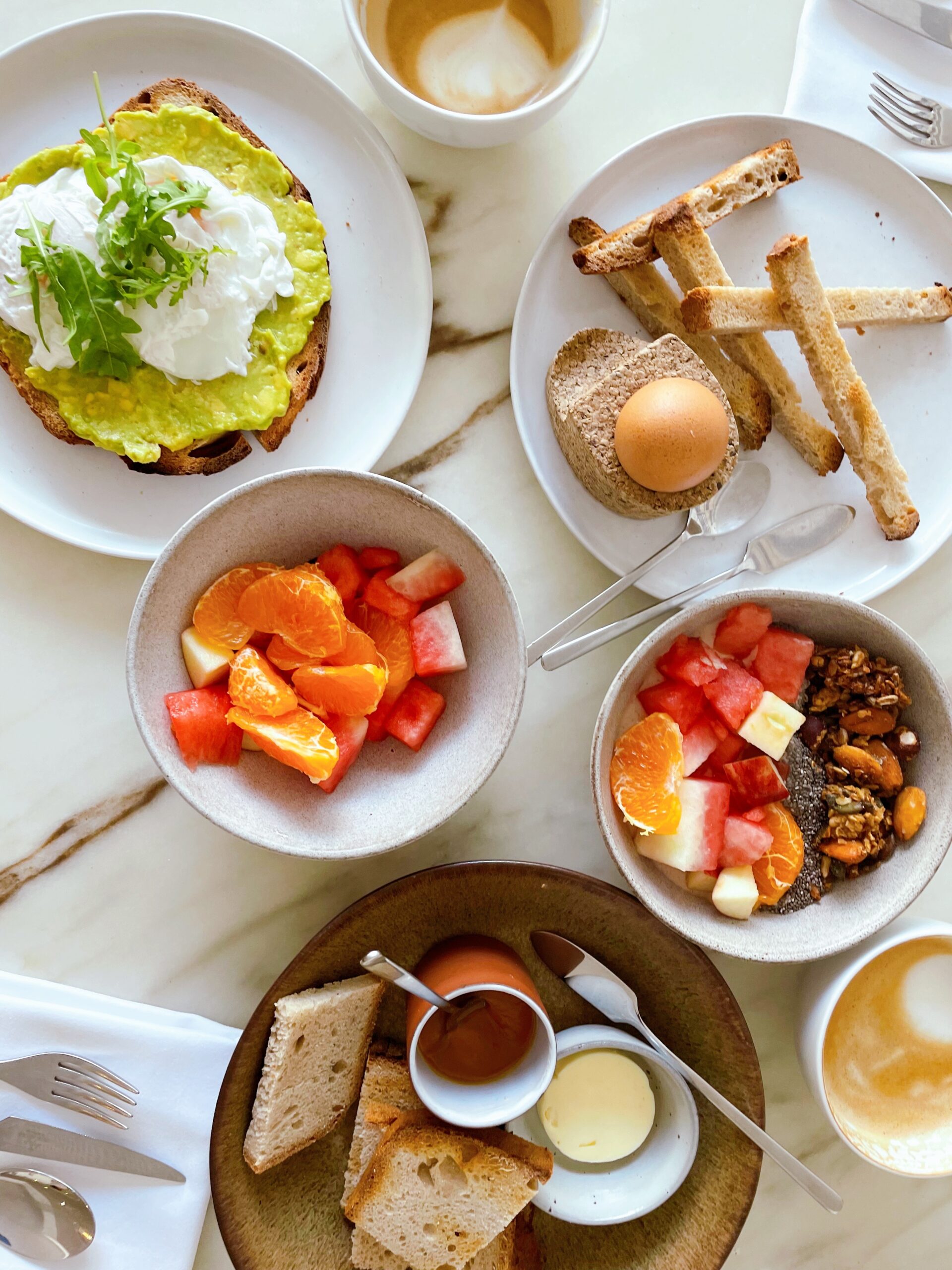 5 Easy Breakfast Ideas for Busy Mornings - Home & Texture