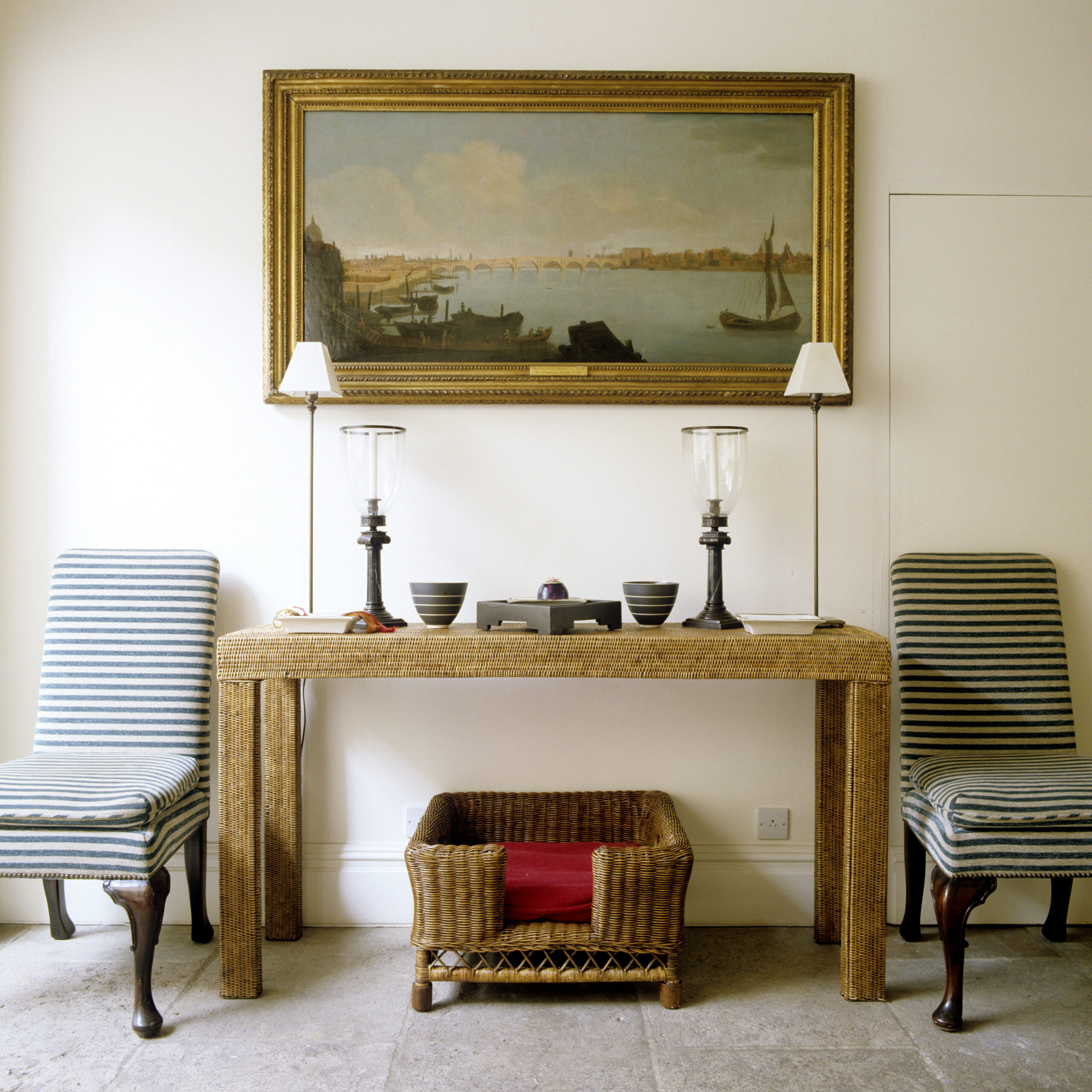 The Best Console Tables to Elevate Your Home’s Style - Home & Texture