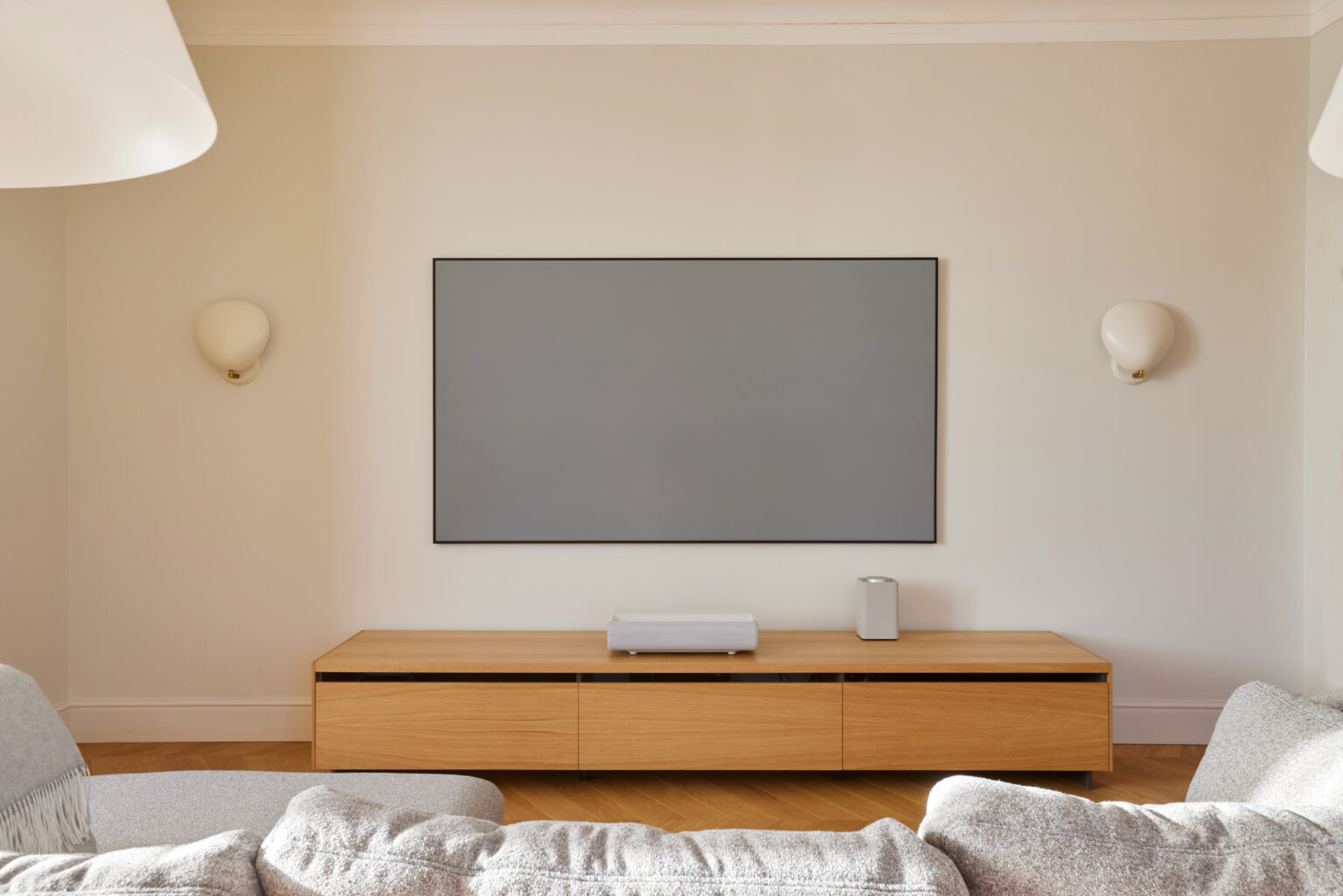 Long, Low Shelving Is the Storage Trend Your Home Needs