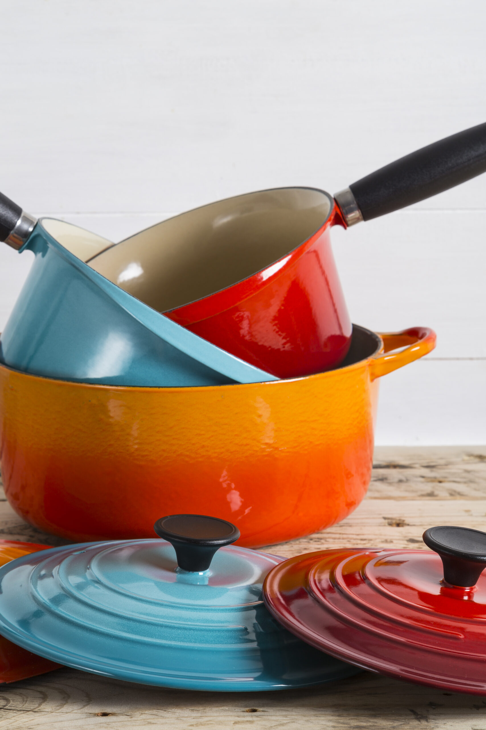 How to Clean Le Creuset Cookware Without Damaging the Enamel - Home ...