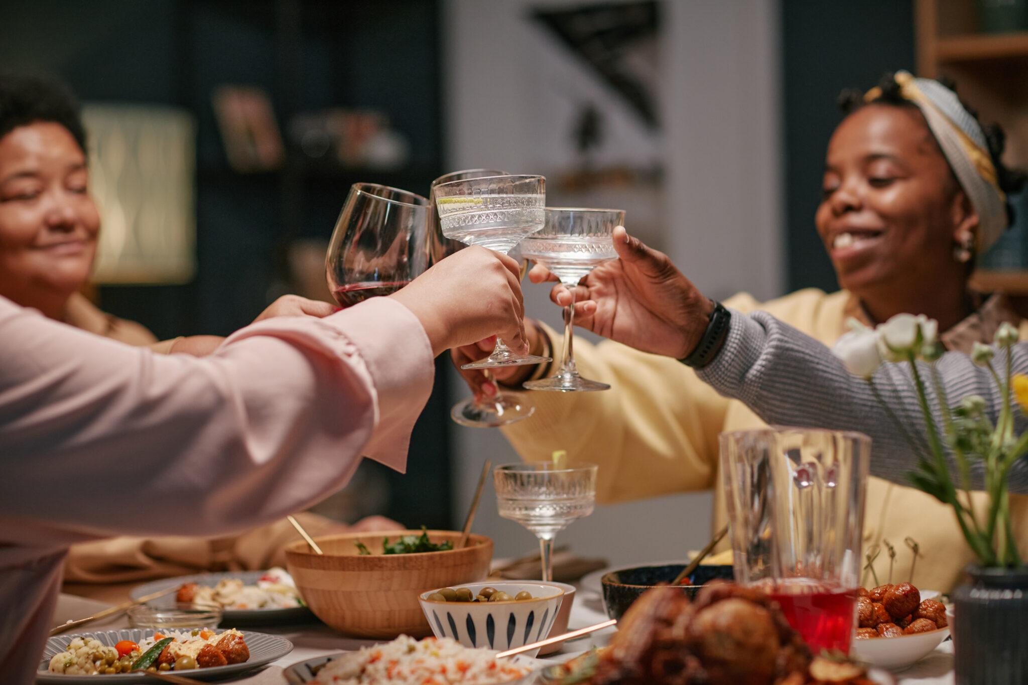 Dinner Party vs At-Home Soirée Differences Explained - Home & Texture