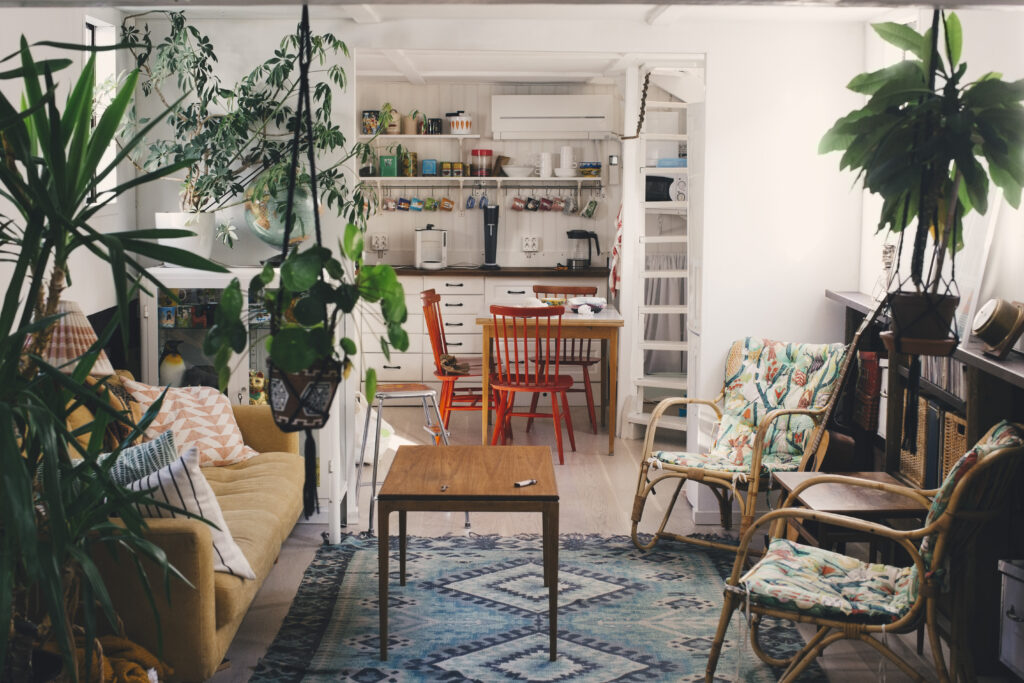 Why the Most Compelling Rooms Begin With One Object